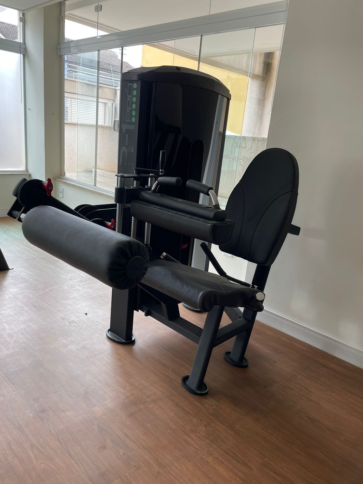 Extensora/ Flexora Pró - R‐1 Fitness